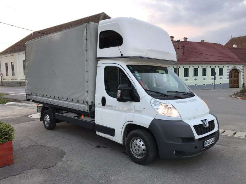 Chiajna, RO den hareket eden Van / Kutu kamyon